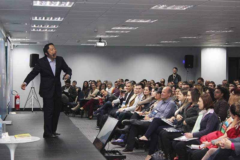Minoru Ueda – Master Coach, Escritor e Palestrante